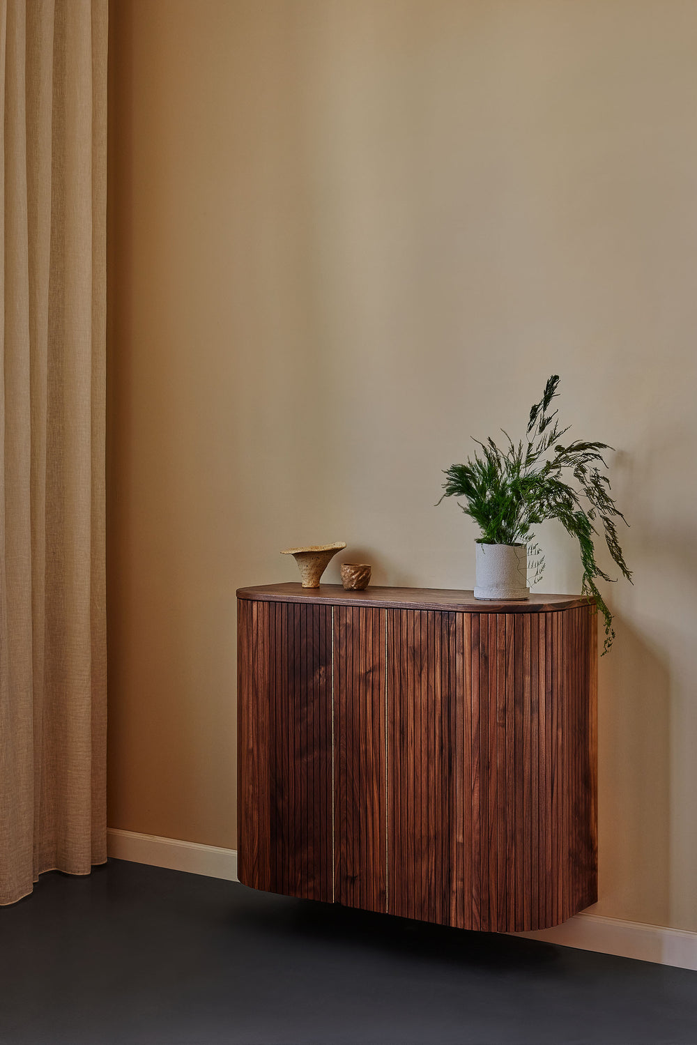 Walnut Furniture from Noyer – Timeless Quality and Elegance